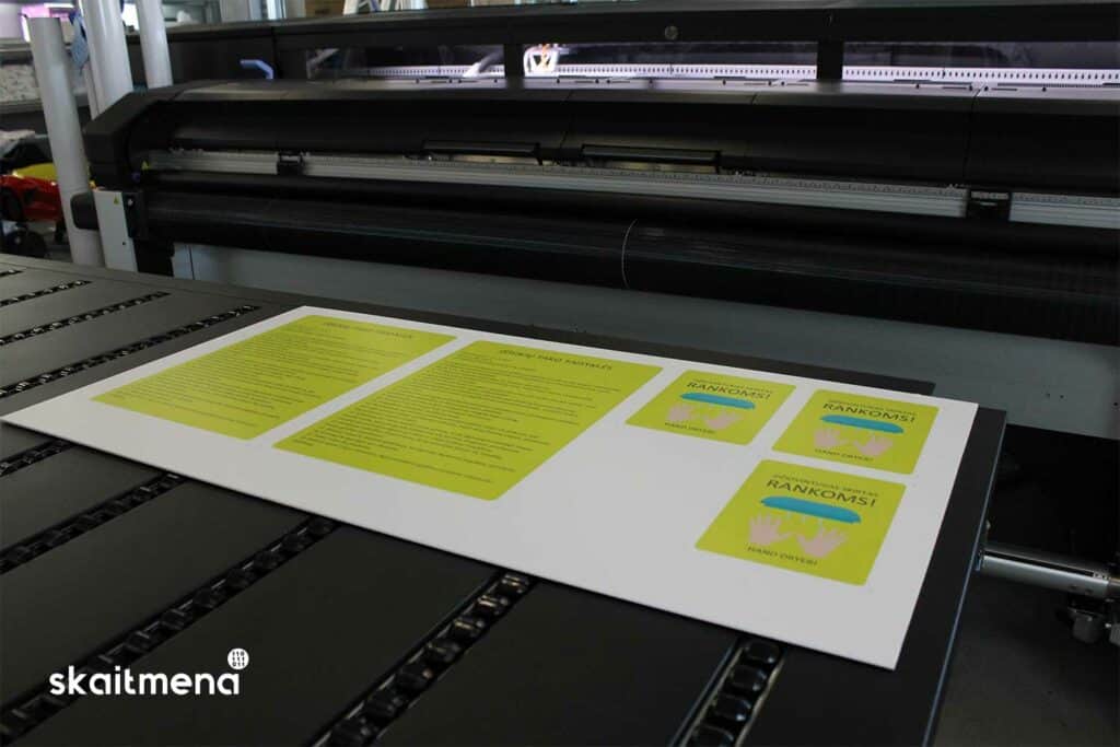 Spauda ant PVC plastiko | skaitmena.lt